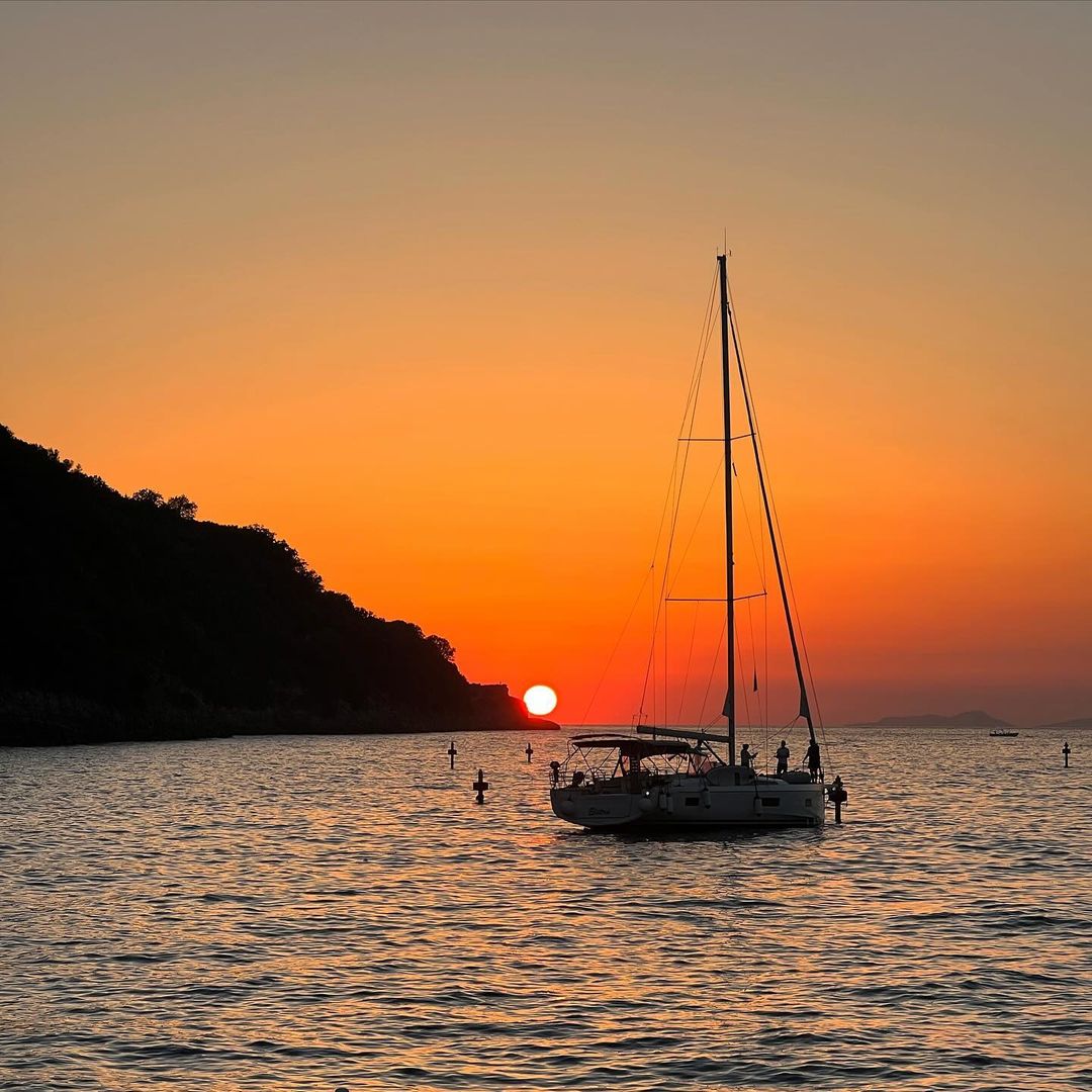 Sunset Amalfi Coast Boat Cruise ~ Simply Amalfi